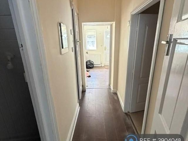 4 bedroom terraced house to rent