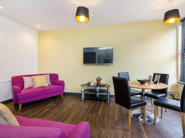 4 bedroom terraced house to rent