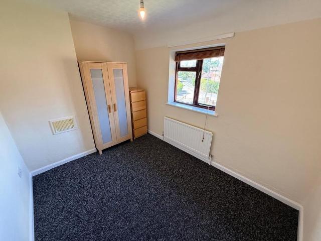 4 bedroom terraced house to rent
