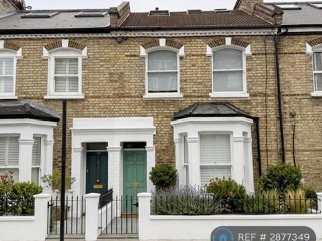 4 bedroom terraced house to rent