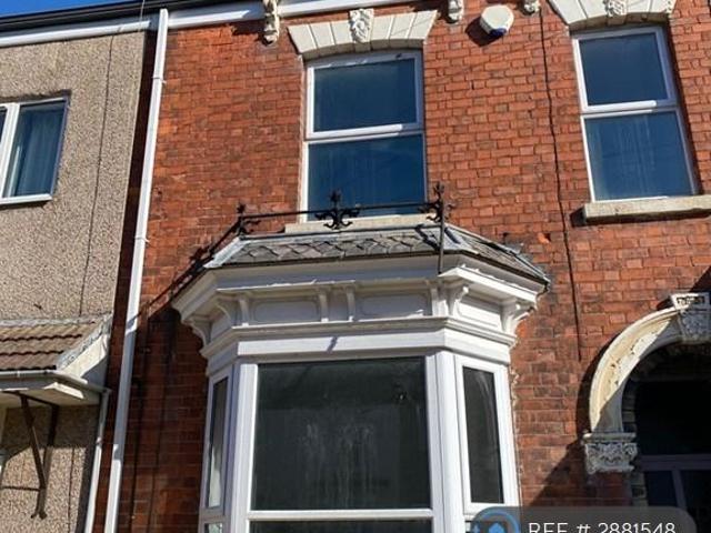4 bedroom terraced house to rent