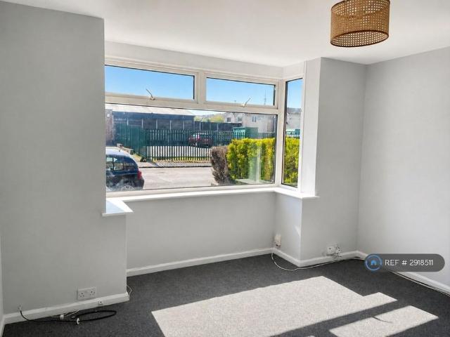 4 bedroom terraced house to rent