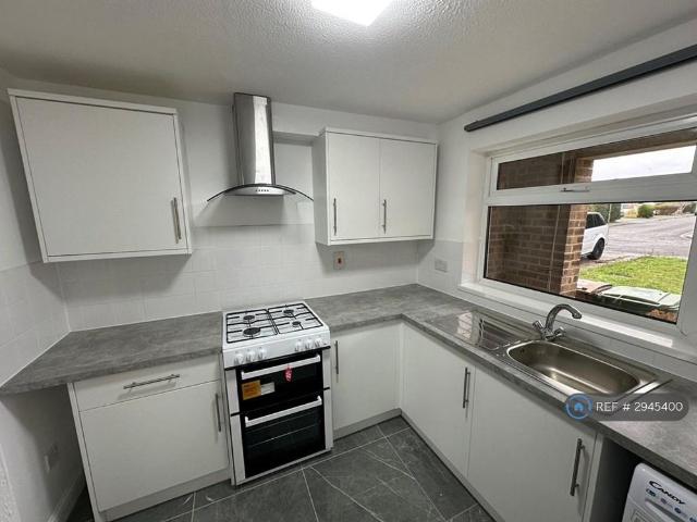 4 bedroom terraced house to rent