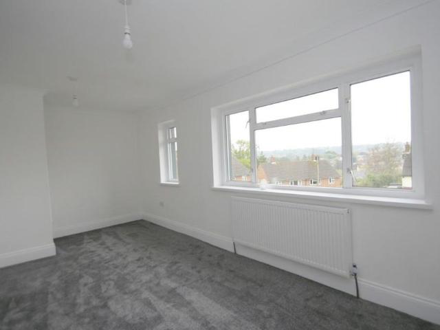4 bedroom terraced house to rent