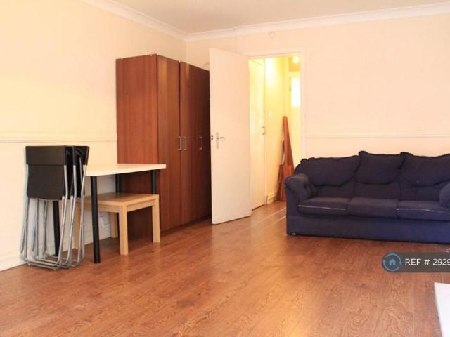 4 bedroom terraced house to rent