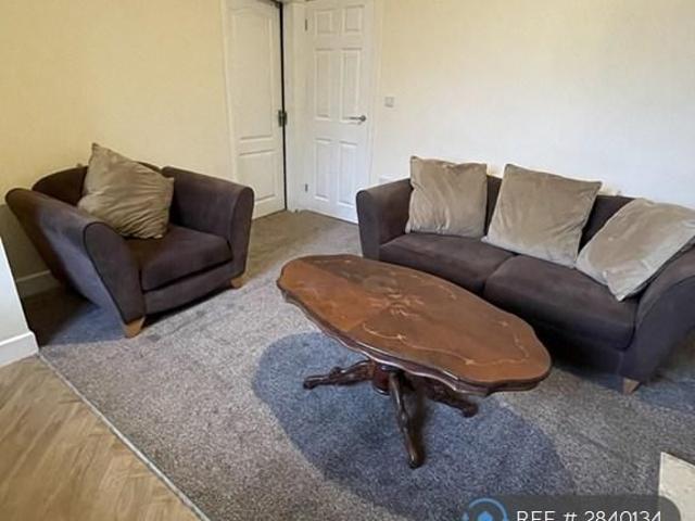 4 bedroom terraced house to rent