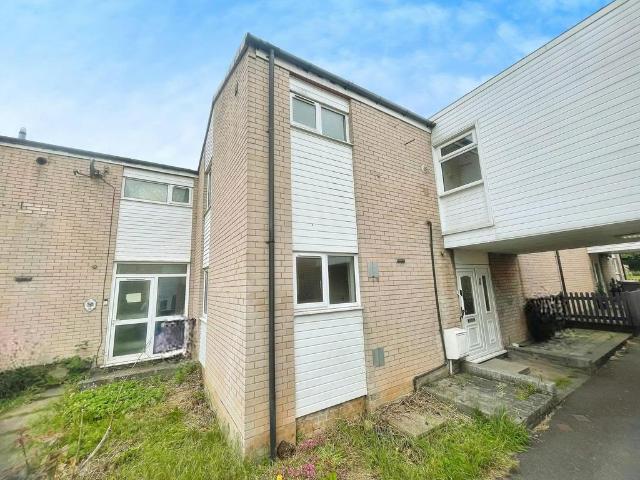 4 bedroom terraced house to rent