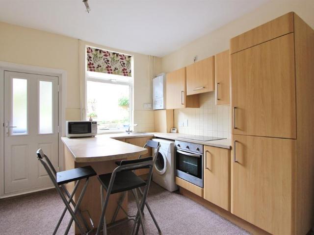 4 bedroom terraced house to rent