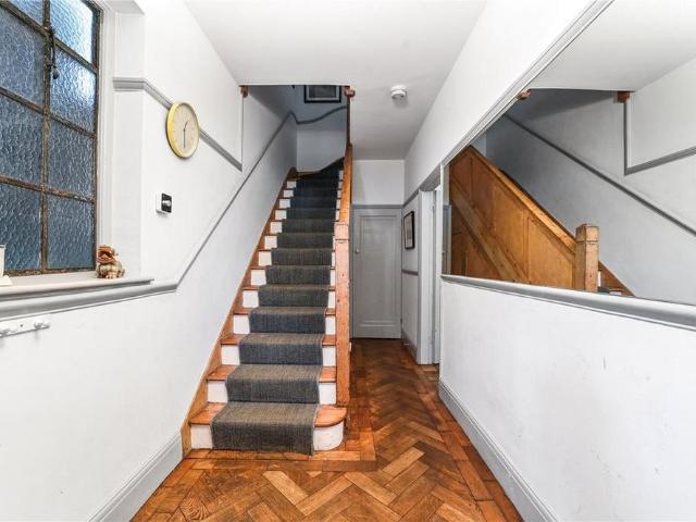 4 bedroom terraced house to rent