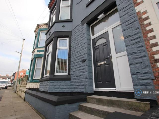 4 bedroom terraced house to rent
