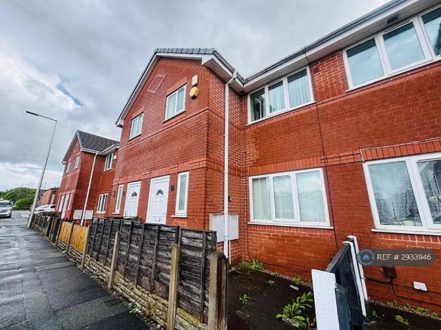 4 bedroom terraced house to rent