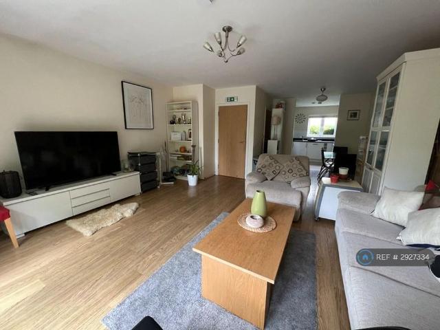 4 bedroom terraced house to rent
