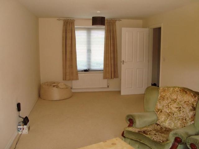 4 bedroom terraced house to rent