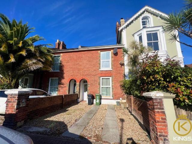 4 bedroom terraced house to rent