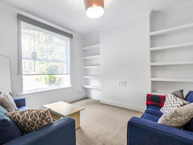 4 bedroom terraced house to rent