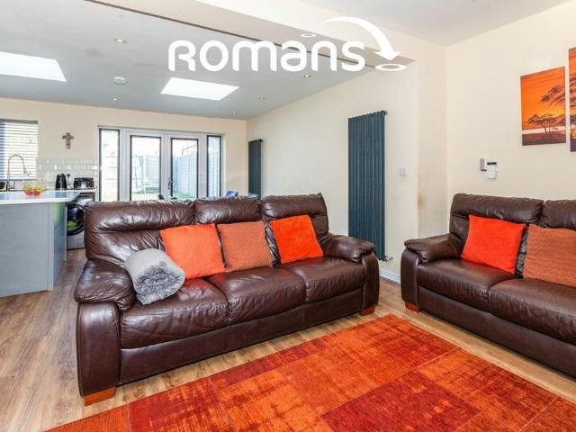 4 bedroom terraced house to rent