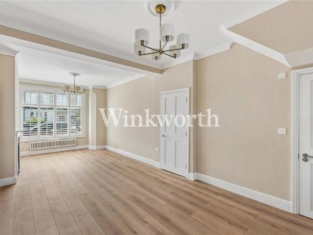 4 bedroom terraced house to rent