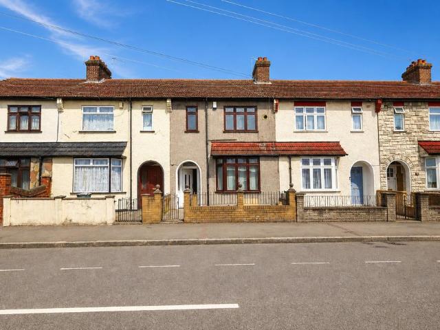 4 bedroom terraced house to rent