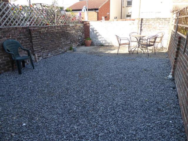4 bedroom terraced house to rent