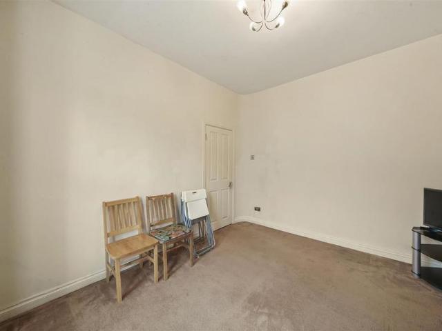 4 bedroom terraced house to rent