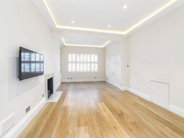 4 bedroom terraced house to rent