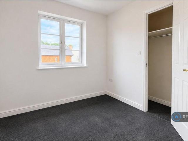 4 bedroom terraced house to rent