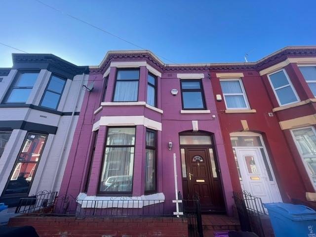 4 bedroom terraced house to rent