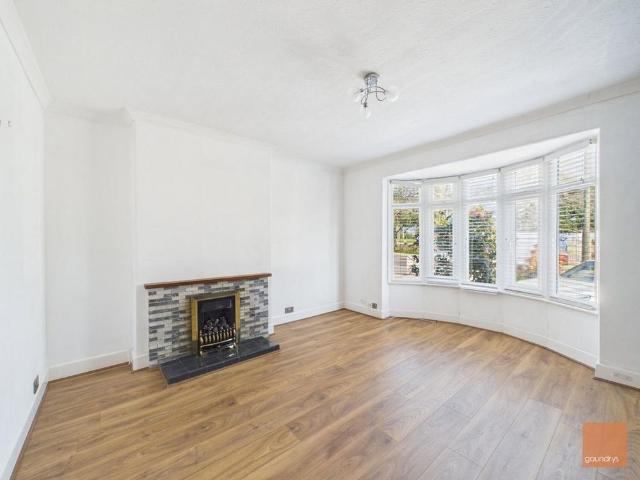 4 bedroom terraced house to rent