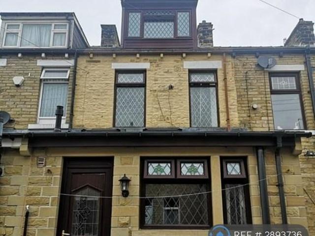 4 bedroom terraced house to rent