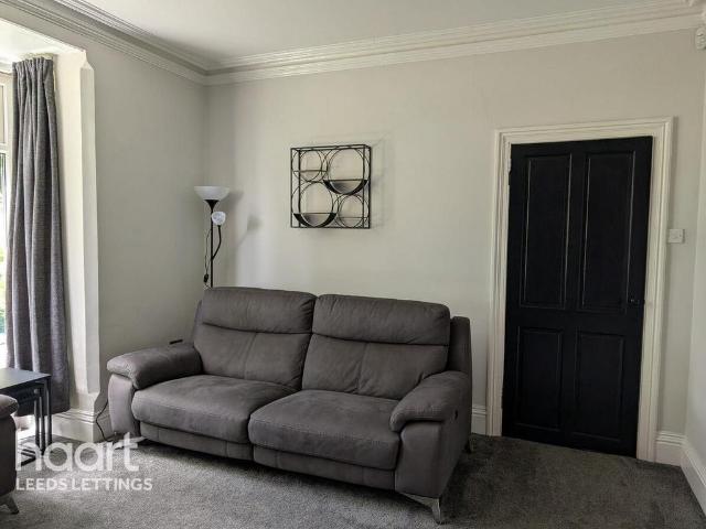 4 bedroom terraced house to rent