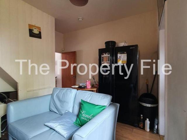 4 bedroom terraced house to rent