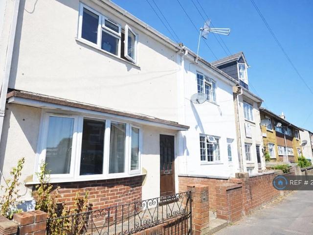4 bedroom terraced house to rent