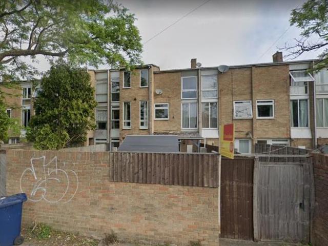 4 bedroom terraced house to rent