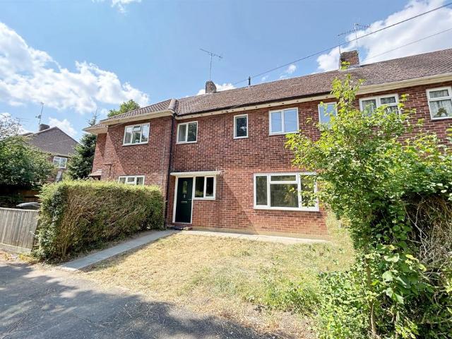 4 bedroom terraced house to rent