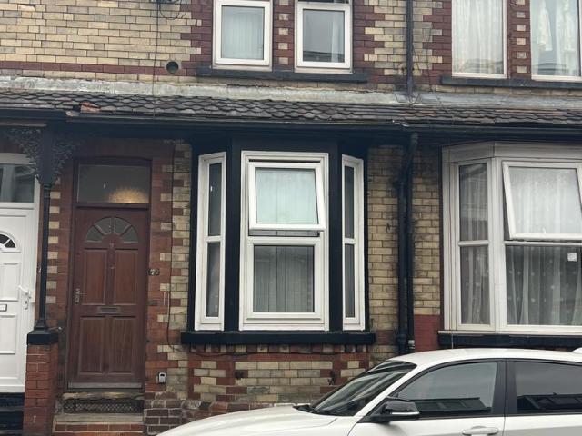 4 bedroom terraced house to rent