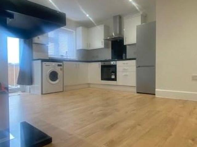 4 bedroom terraced house to rent