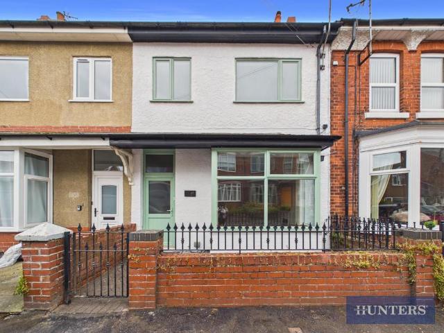 4 bedroom terraced house to rent
