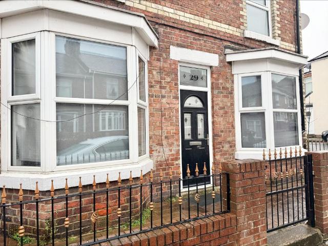 4 bedroom terraced house to rent