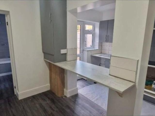 4 bedroom terraced house to rent