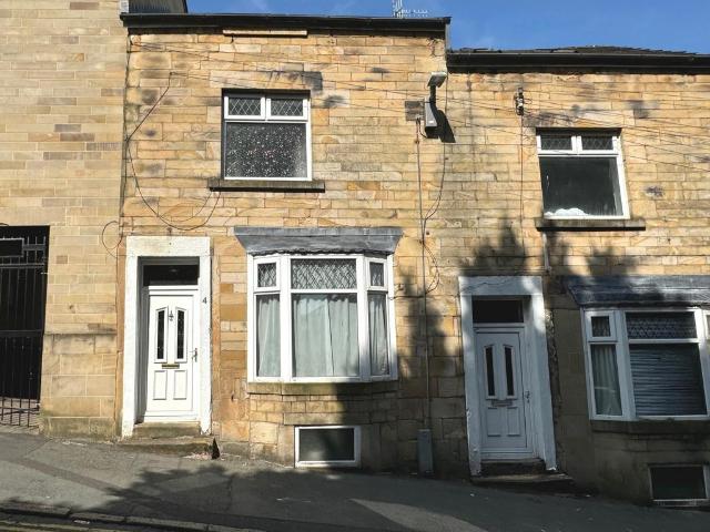 4 bedroom terraced house to rent