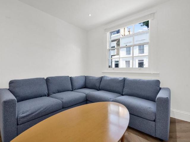 4 bedroom terraced house to rent