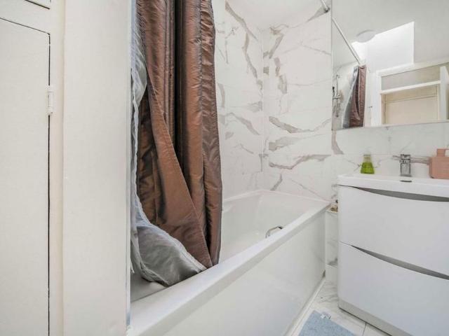 4 bedroom terraced house to rent