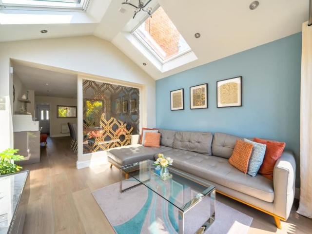 4 bedroom terraced house to rent