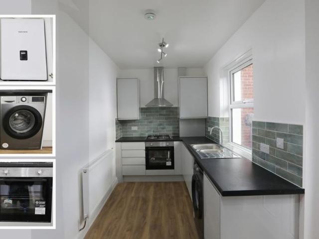 4 bedroom terraced house to rent