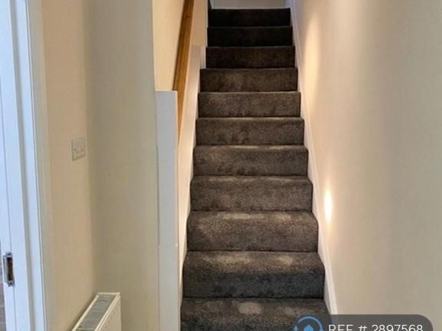 4 bedroom terraced house to rent