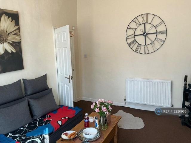 4 bedroom terraced house to rent