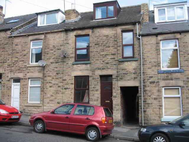 4 bedroom terraced house to rent
