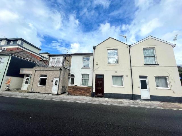 4 bedroom terraced house to rent