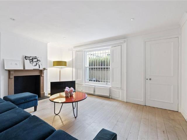 4 bedroom terraced house to rent