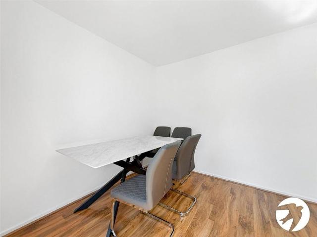 4 bedroom terraced house to rent